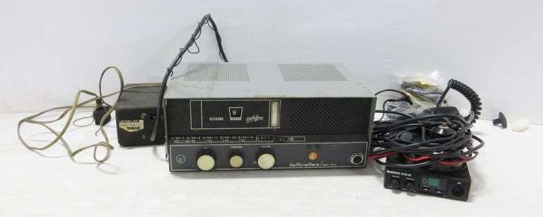 Hallicrafters CB-3A and Maxon MCB-30, as is - Albrecht Auction Service