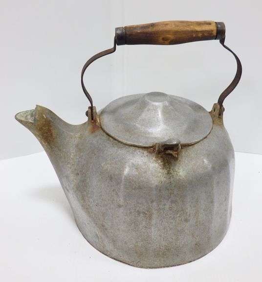 Heavy Wagner ware sidney antique colonial tea kettle with wood and ...