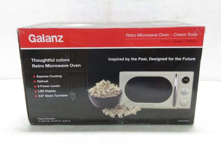 Galanz microwave, retro "cream soda" color, 17 13/16" x 10 5/16" x 13 3 ...