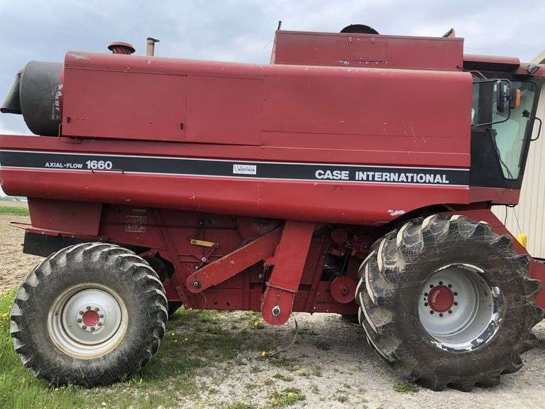 1991 Case IH 1660 Combine, (4535 Engine Hours), with Aft Rotor, New ...