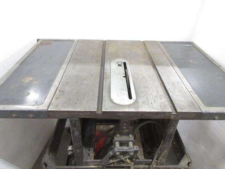 Craftsman heavy duty table saw with wheeled table, used - Albrecht ...