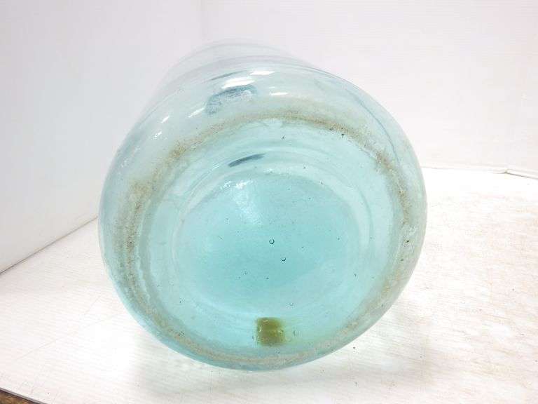 Antique blue jug with cork, 5-gallon - Albrecht Auction Service