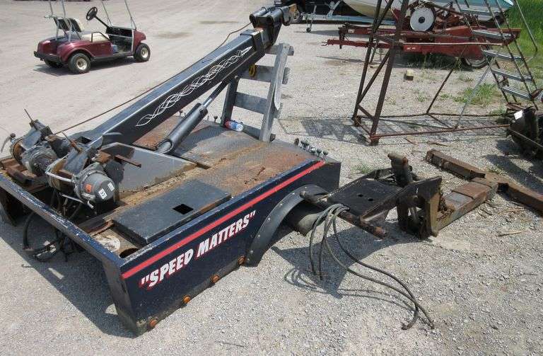 Chevron wrecker bed, 7'W x 8'L, for parts or repair, as is - Albrecht ...