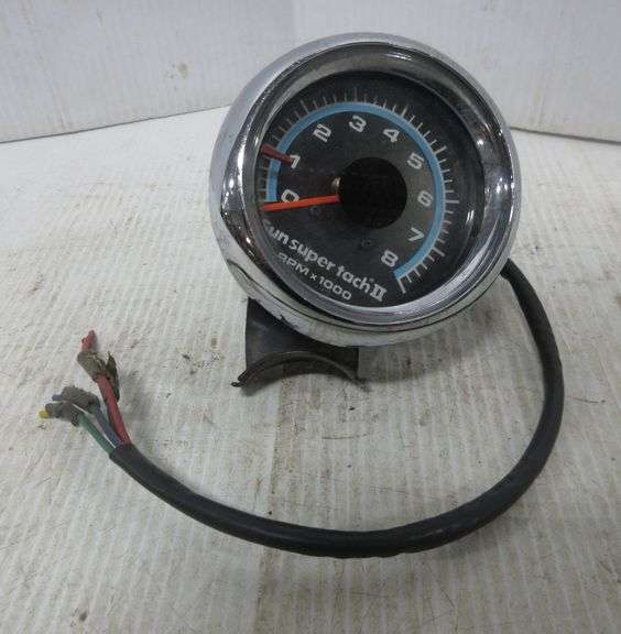 Sun Super Tach II 8000 RPM blue line tachometer with mounting bracket ...