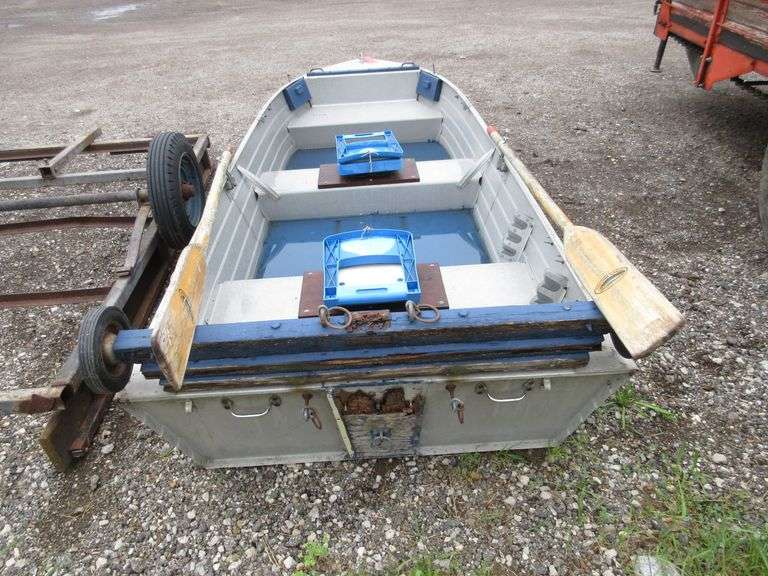 Aluminum boat on wheels with pole holder and oars, 139"L, nice ...