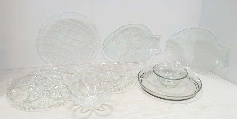 Assorted crystal/glass plates and bowls, up to 12"Dia - Albrecht ...