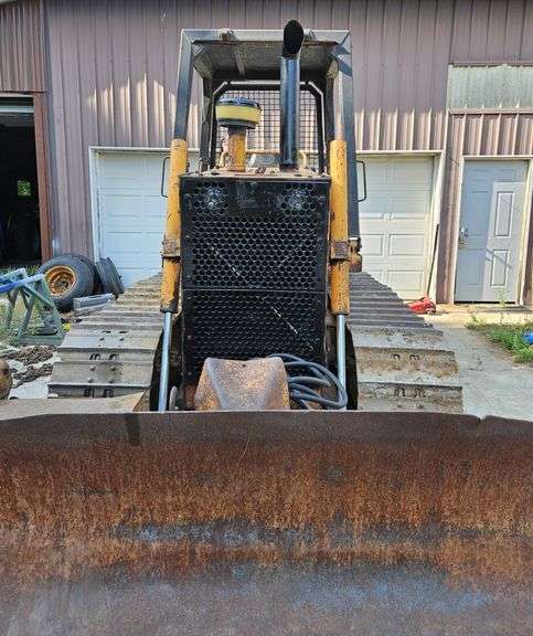 1979 Case 850B Dozer, (5551.6 Hours), 6-Way Blade, 75 HP, Starts and ...