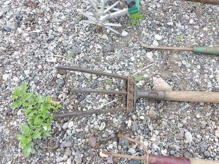 (4) Garden tools, includes: Weasel, 3-Prong cultivator, 3-Prong rake ...