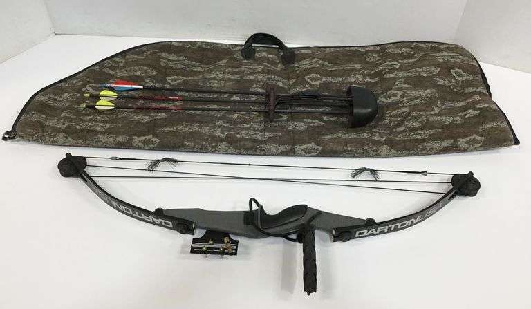 Darton Compound Bow Includes: Case, Sight, and Arrows - Albrecht ...