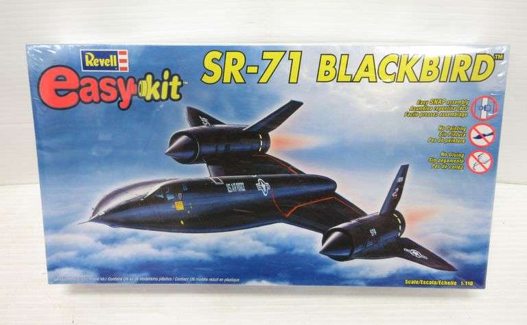 2005 Revell SR-71 blackbird model kit, 1/10 scale, factory sealed, NIB - Albrecht Auction Service
