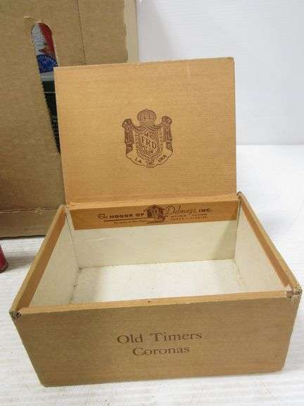 (12) Tins, includes: 4- Tobacco, 1- Hinged Whitman Sampler tin, 4 ...