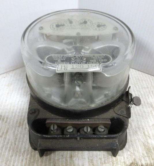 Old electric meter for repurpose or display, 5 1/4"W x 6 1/2"H, 120V ...