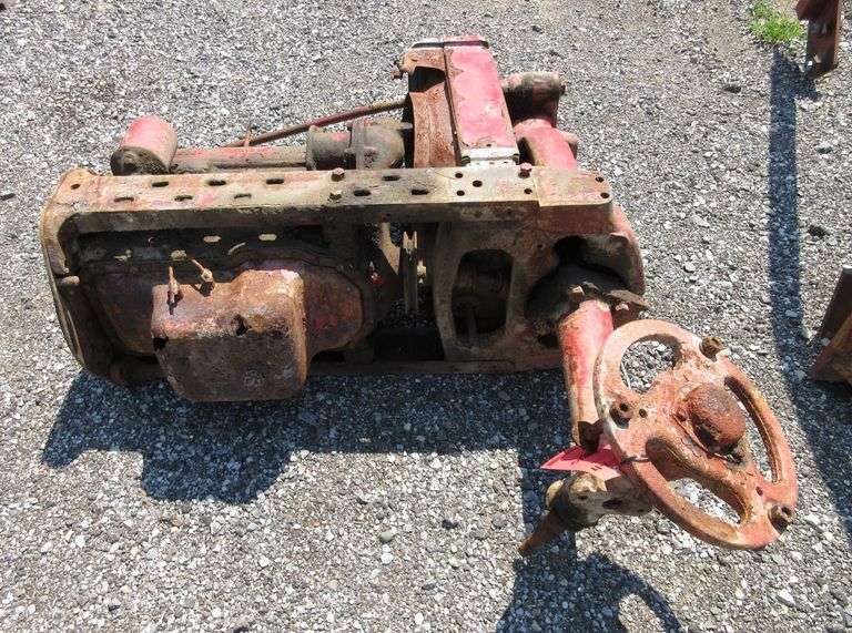 Farmall H radiator and motor, used - Albrecht Auction Service