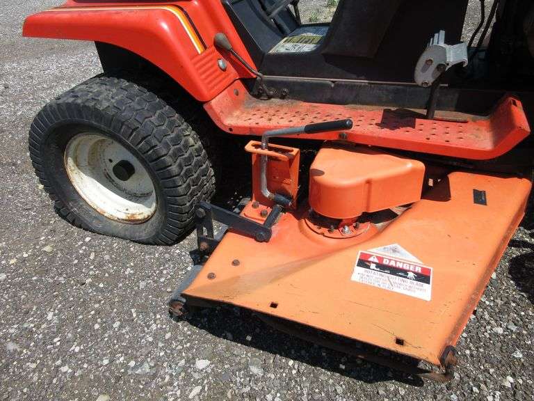 Simplicity 5212.5H hydrostatic transmission, 48" deck, always housed ...