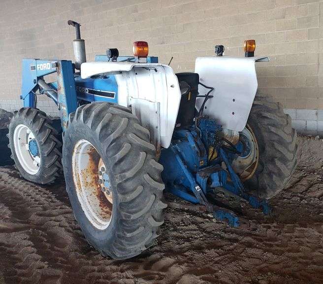 Ford 3910 4WD Diesel Tractor with Detach Loader, Hour Meter Reads 1780 ...