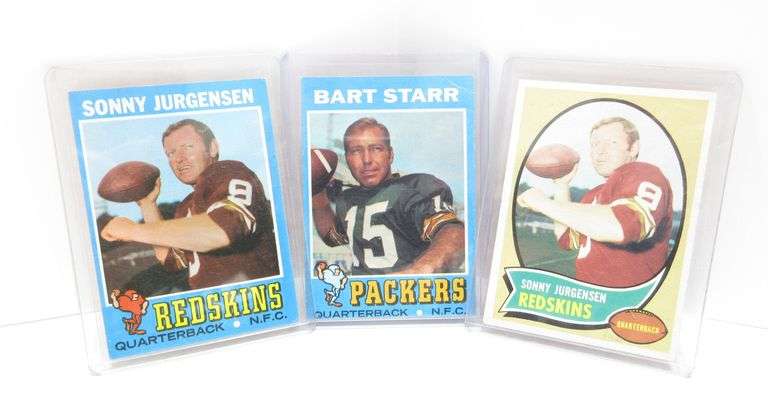 1971 Topps Bart Starr card, has a crease in the upper right corner; (2 ...