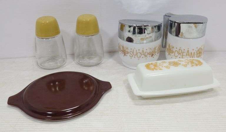 Gemco butterfly gold, includes: 1- Sugar dish with lid, 1- Creamer dish ...