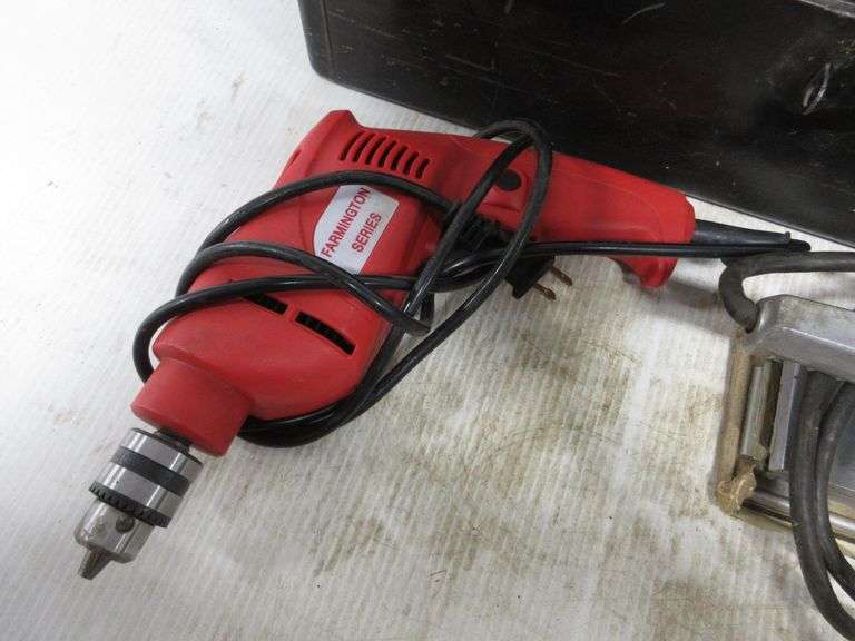 Tractor Tool Box With Mounting Bracket 19 X 6 X 6 1 2 In Very Good