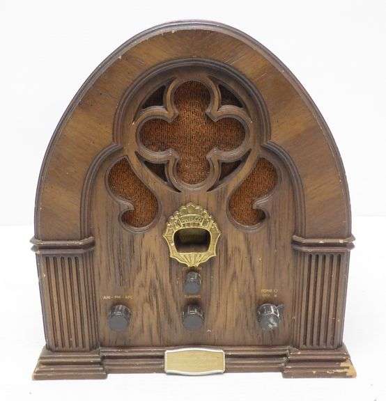 Philco-Ford special edition stylized version of the "Baby Grand" radio ...