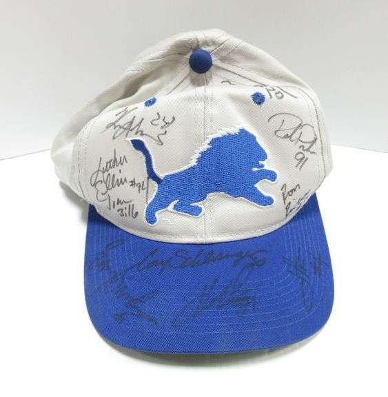 Detroit Lions hat, signed by Barry Sanders, Billy Sims, Herman Moore ...