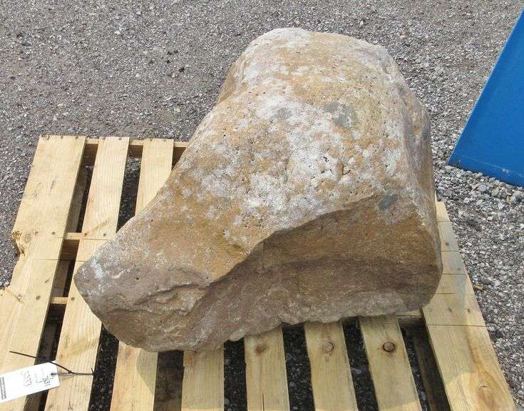 Large landscaping rock, 36"W x 24"D x 18"H - Albrecht Auction Service