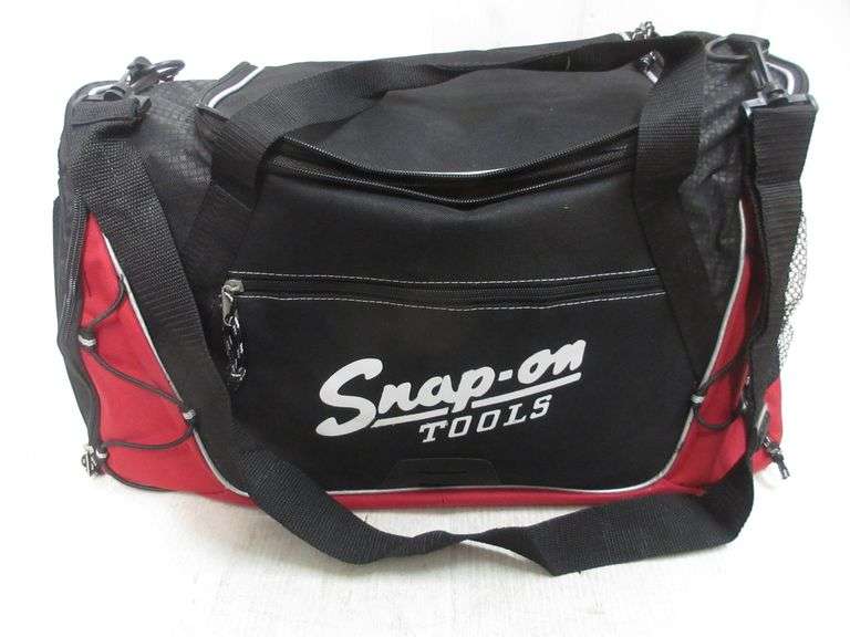 Black/Red Snap-On tools travel duffle bag, new - Albrecht Auction Service
