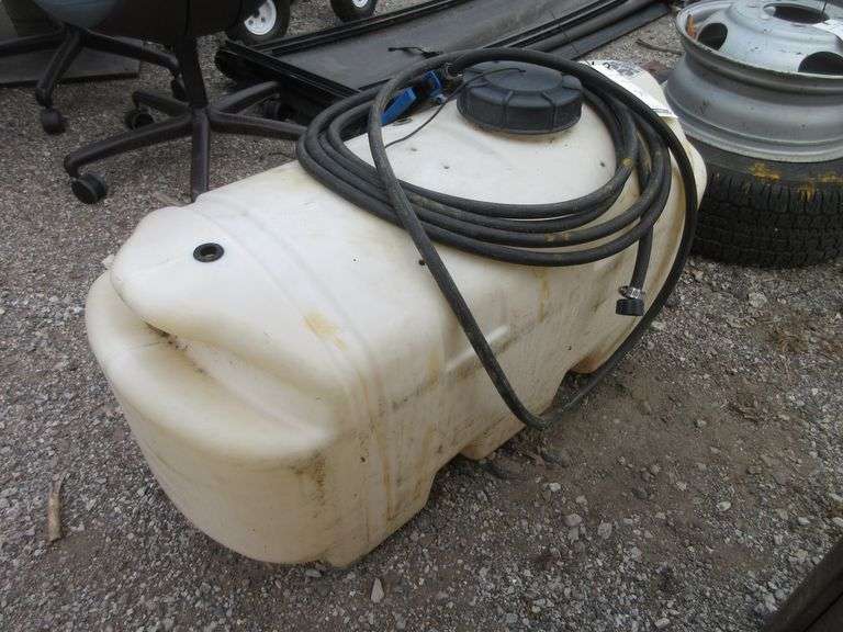 Country Line 30-gallon sprayer tank with sprayer hose and wand ...