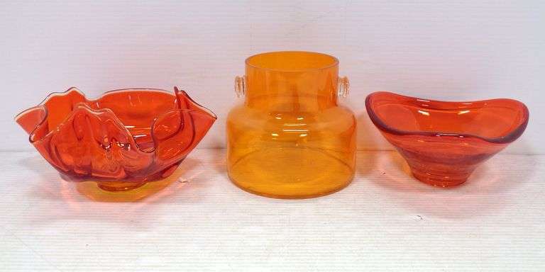 (3) Pieces of older orange glassware, up to 5"H, good - Albrecht ...