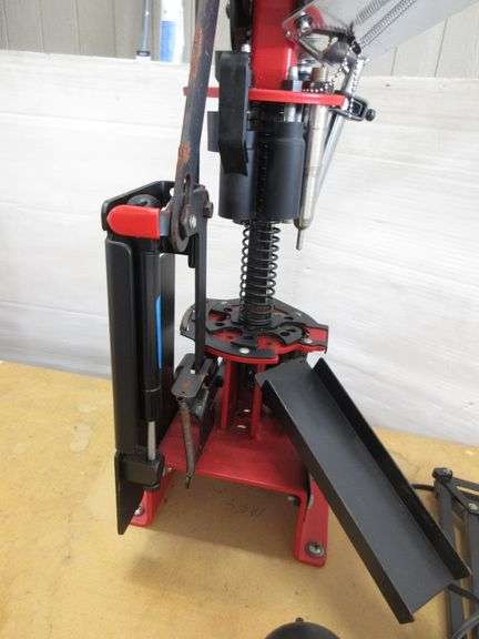 Reloading bench for shotgun, rifle, and pistol with 9000G 12-Gauge ...