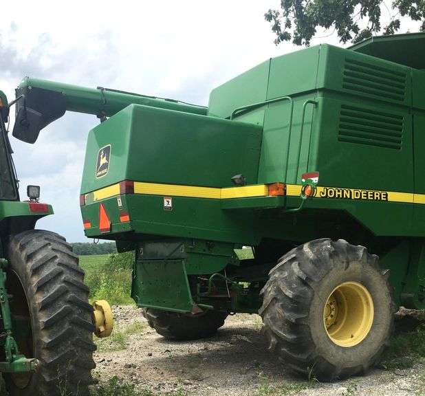 1999 John Deere 9510 Combine, (4987/3500 Hours), Floater Tires with ...