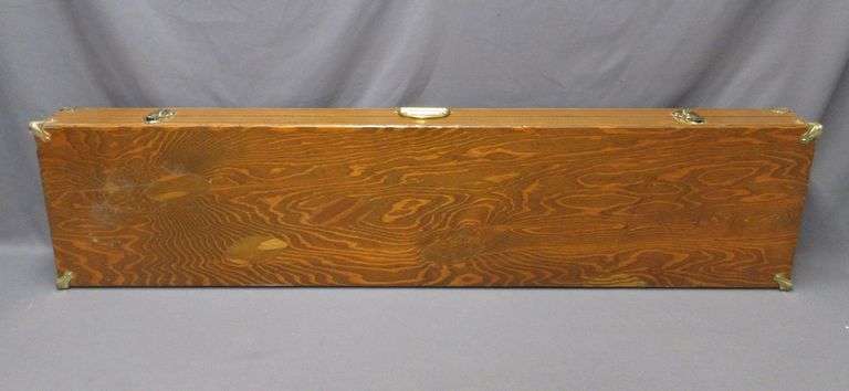 Wood Gun Case with Two Latches and Handle - Albrecht Auction Service