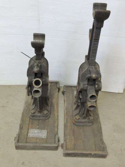 (2) Matching 320A simplex railroad locomotive jacks, made by Templeton ...