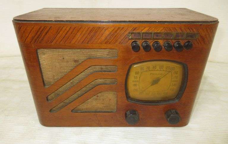 1942 Philco AM tube radio, model 39-7, Mfg. date June 1, 1942, 12"W x 6 ...