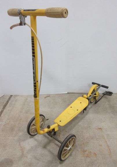 1970's Kick-N-Go Honda Japan Chain Driven 3-Wheel Scooter, 13" x 30" x ...