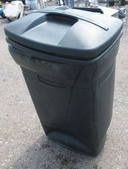 Large Rubbermaid garbage can, 24"W x 18"D x 38"H - Albrecht Auction Service
