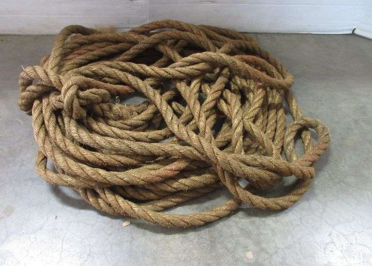 Large bundle of large diameter rope, good - Albrecht Auction Service
