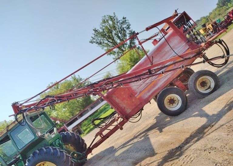 John Bean FMC Sprayer, 600 US Gallon Stainless Steel, 86' Boom ...