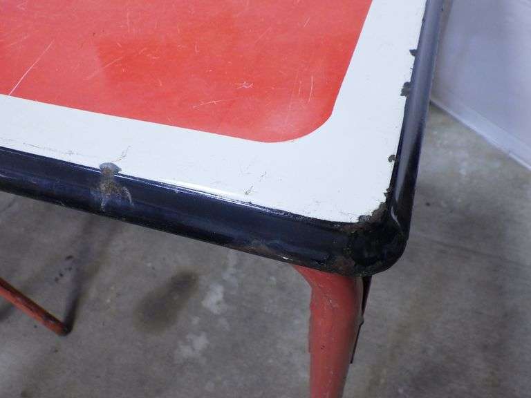 Vintage Coca-Cola table with (2) chairs, table has porcelain top and ...