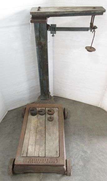 Fairbanks 500 lb. scale, matching numbers on upright and balance ...