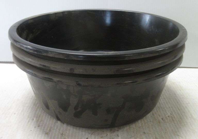 Farm feed and watering pan, 5-quart, (3) Pans, in new condition ...