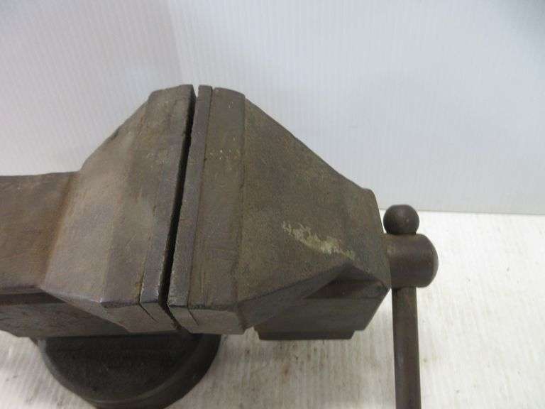 Antique Craftsman 5243 bench vise/anvil, 6" jaws, swivel, works great ...