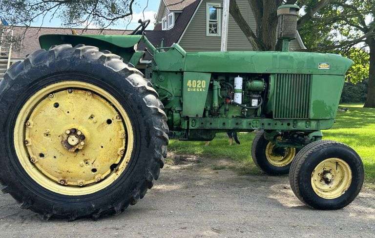 John Deere 4020 with Turbo Powershift, Within the Last 30 Hours of Use ...