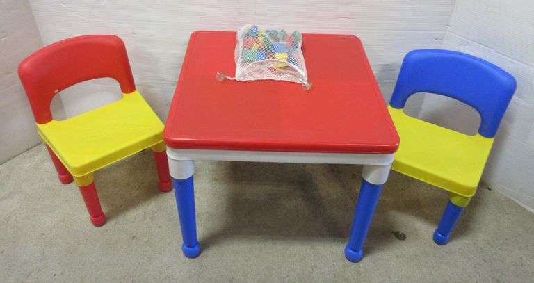 Childrens Lego table, and (2) Lego chairs, table comes with all four ...