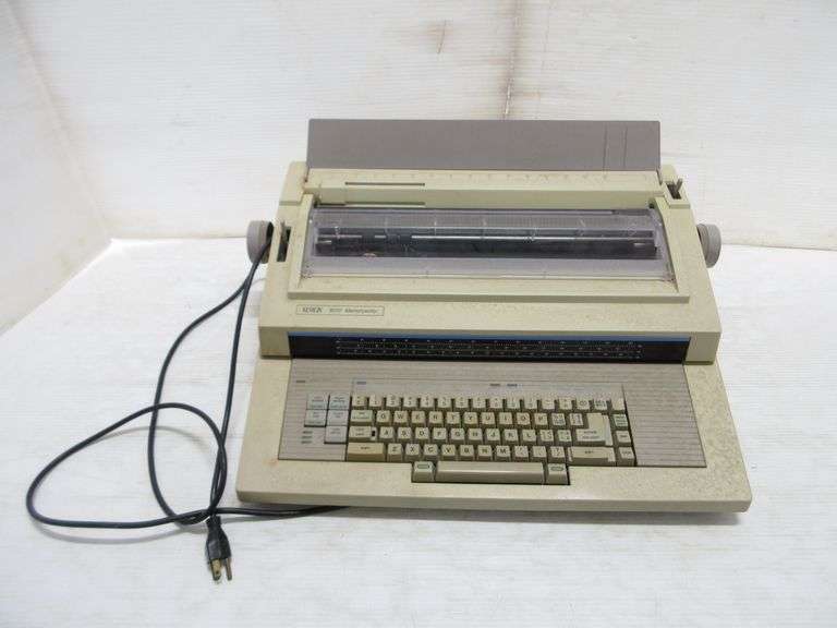 Xerox 6010 memorywriter electric typewriter, used, works - Albrecht ...