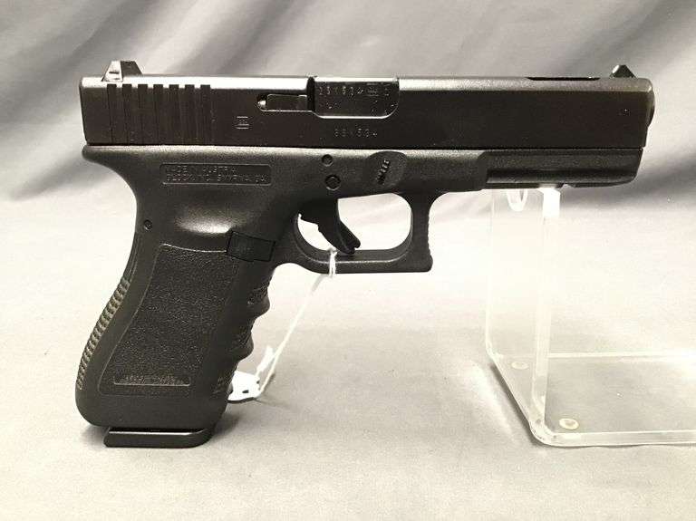Glock 22C .40 Cal. Pistol with (2) Magazines, Box, Loader, Ported Slide ...