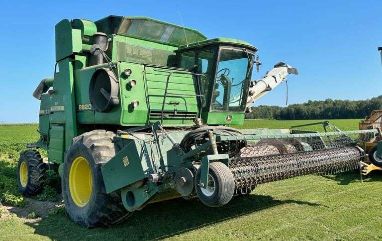 John Deere 8820 Titan II Combine, Spike Tooth Cylinder, Spring Tine ...