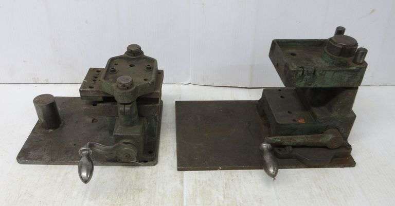 (2) Machine fixture holders - Albrecht Auction Service