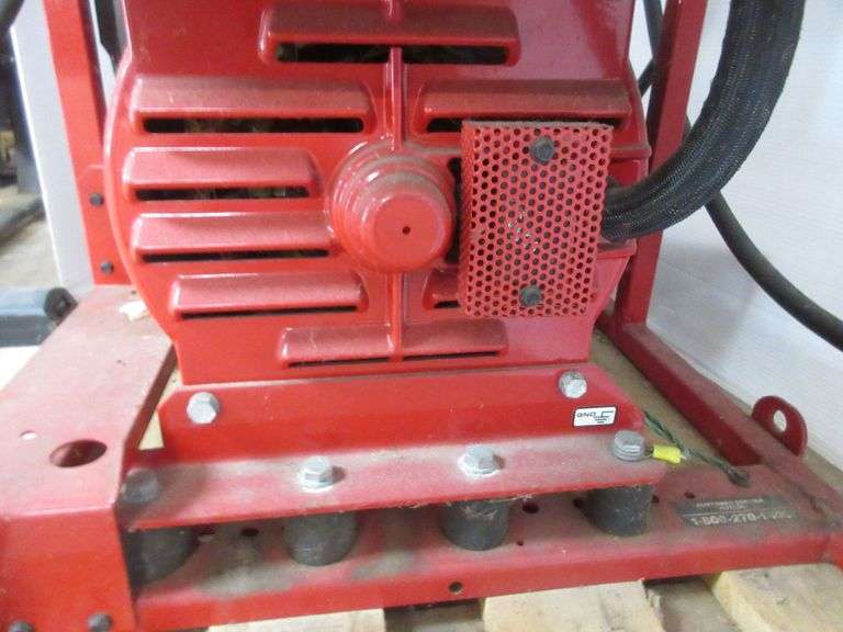 Generac 10,000 EXL generator, good - Albrecht Auction Service