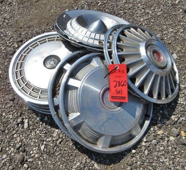 (10) Car hubcaps, used - Albrecht Auction Service