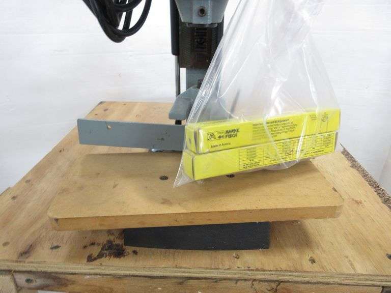 Delta model 14-650 hollow chisel mortiser, 1/2 HP, 3400 RPM, has 1/4 ...